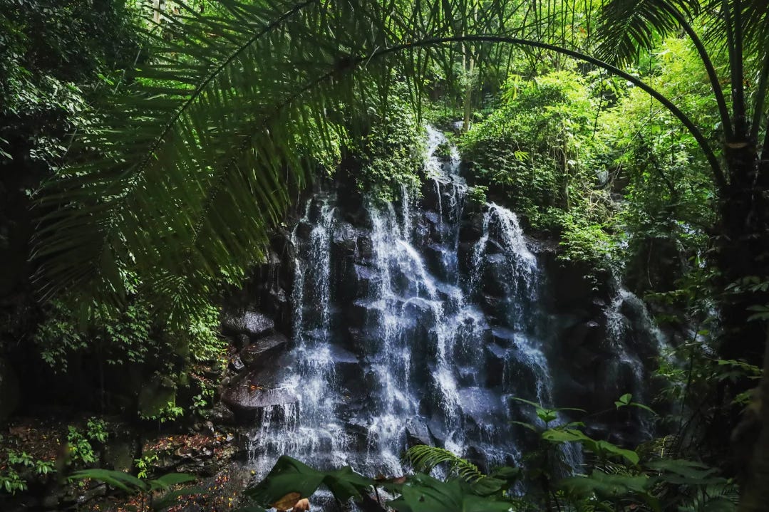Kanto Lampo Waterfall Climate