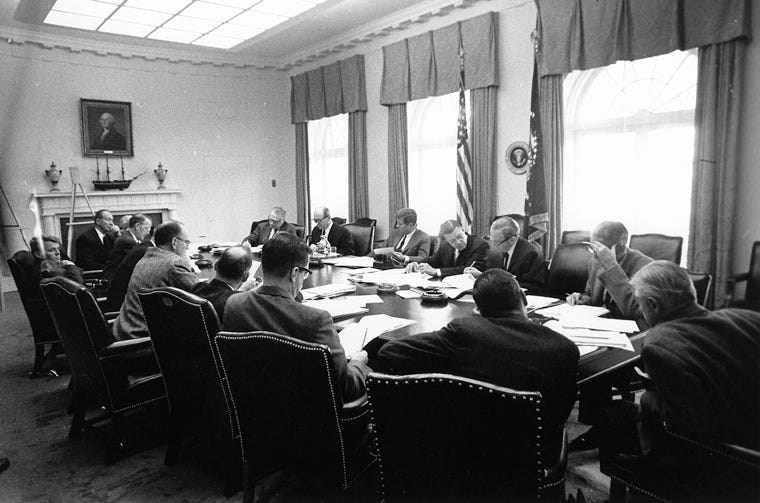Hollywoods Take On The Cuban Missile Crisis Thirteen Days 9th 12th