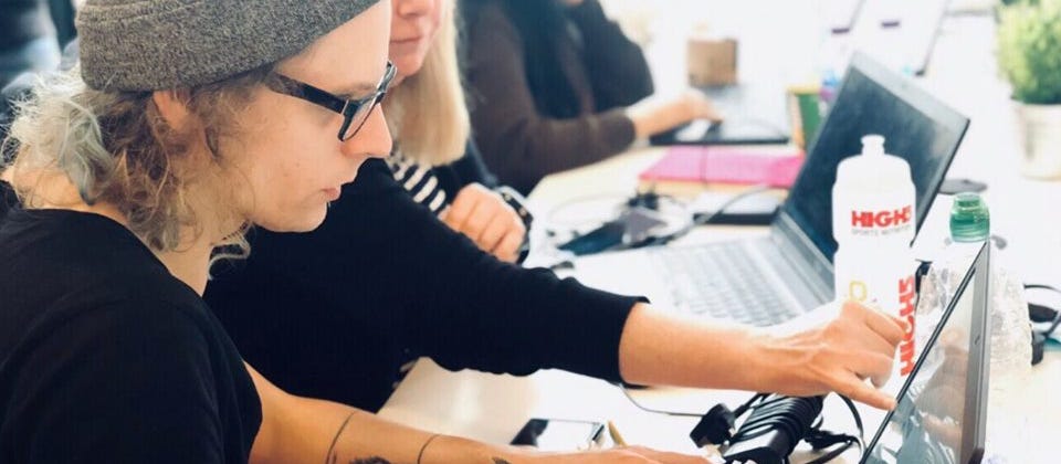Kira Green – Medium
