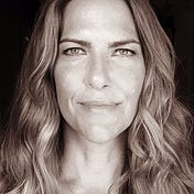 Jennifer Hulett – Medium