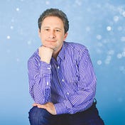 Dmitry Romanoff – Medium