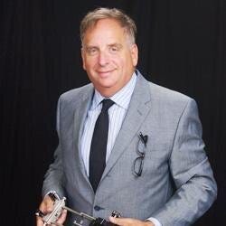 Doctor Gil Lederman – Medium