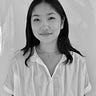 Elaine Lo – Medium