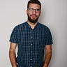 Adam Grabek – Medium