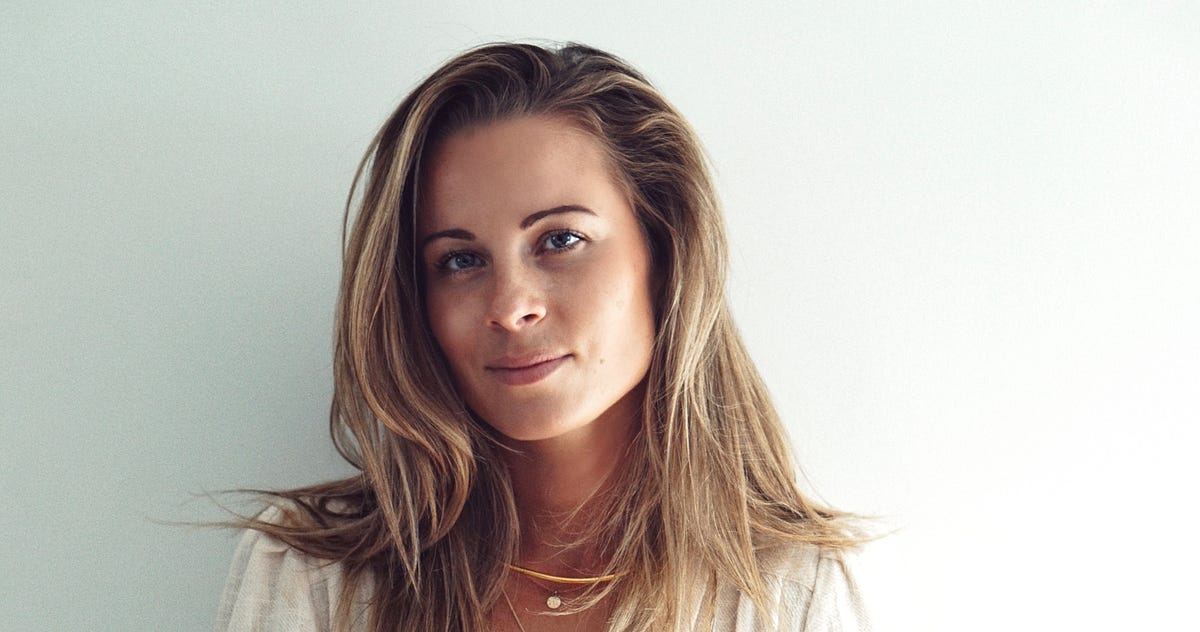 “How to Create a Bingeable Podcast Through Radical Transparency” with ...
