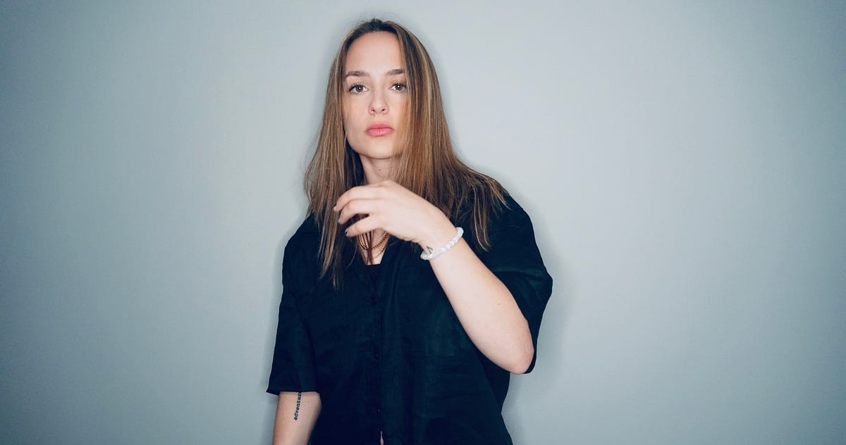 Rising Music Star Maria Lynn On The Five Things You Need To Shine In ...
