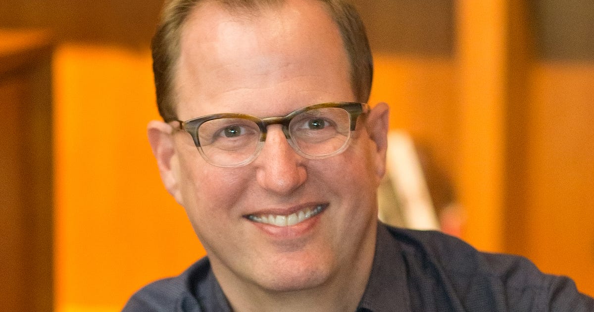 “5 things I wish someone told me when I first became an author”, with ...