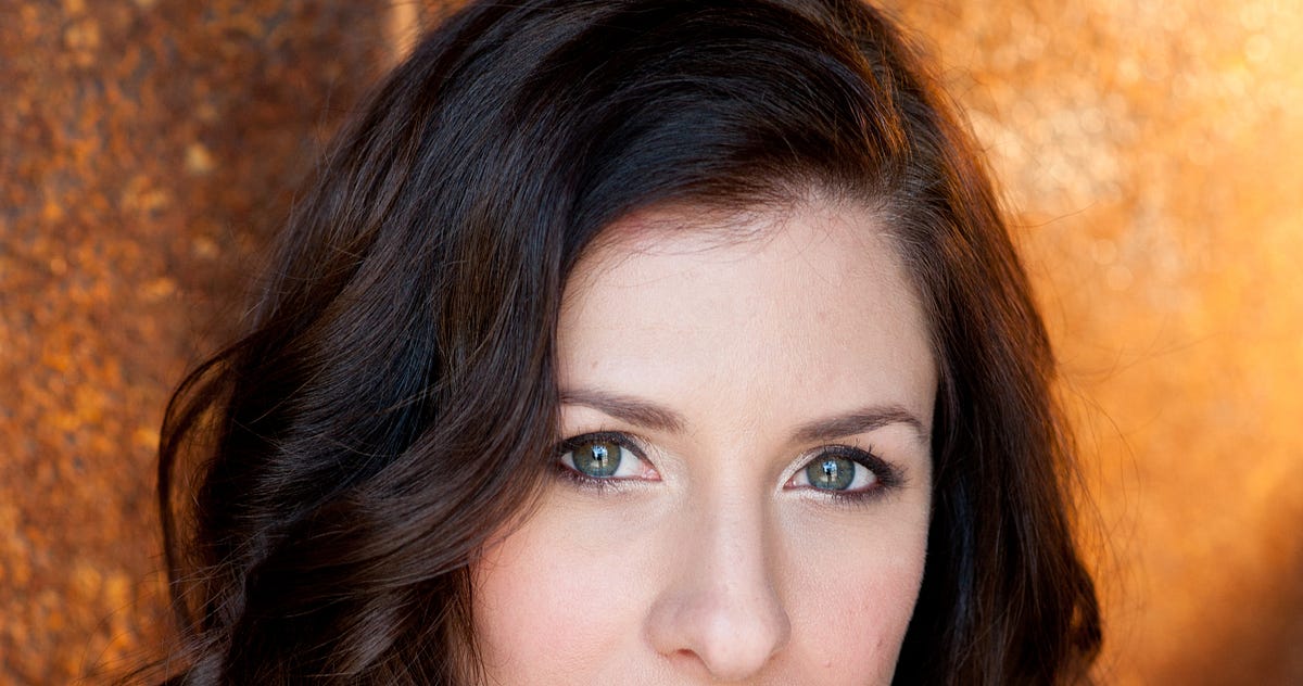 Inspirational Women In Hollywood: How Actress Jennifer Jarrett Is ...