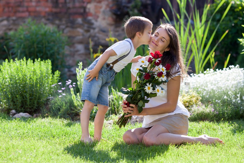 Share Your Emotion with heart touching Flowers | by Flower Delivery ...