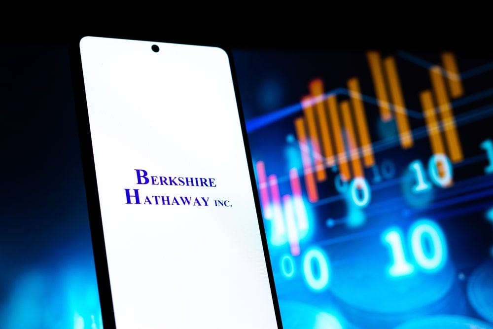 berkshire-hathaway-the-world-s-largest-holding-company-by-investing