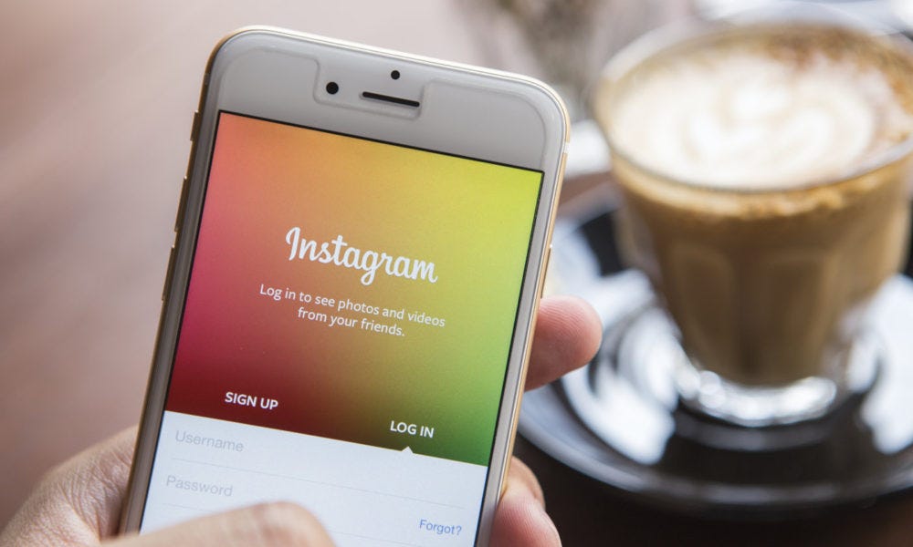 Instagram. Cada vez mais Snapgram ou Facegram?… | by 4Play Comunicação ...