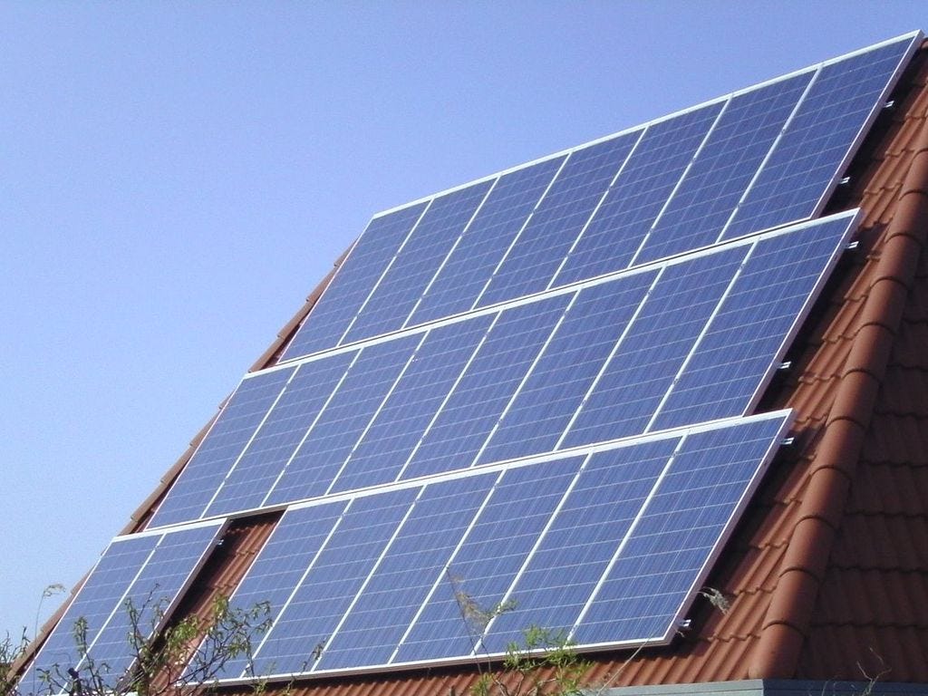Tesla’s first solar roofs are finally installed | by Tracy Vierra | Medium