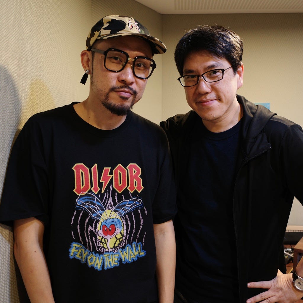 7/2 耳朵借我：專訪MC HotDog熱狗從《廢物》談起. 《廢物》專輯我看到釋出第一支MV是〈Do You… | by 馬世芳 | 耳目江湖 | Medium