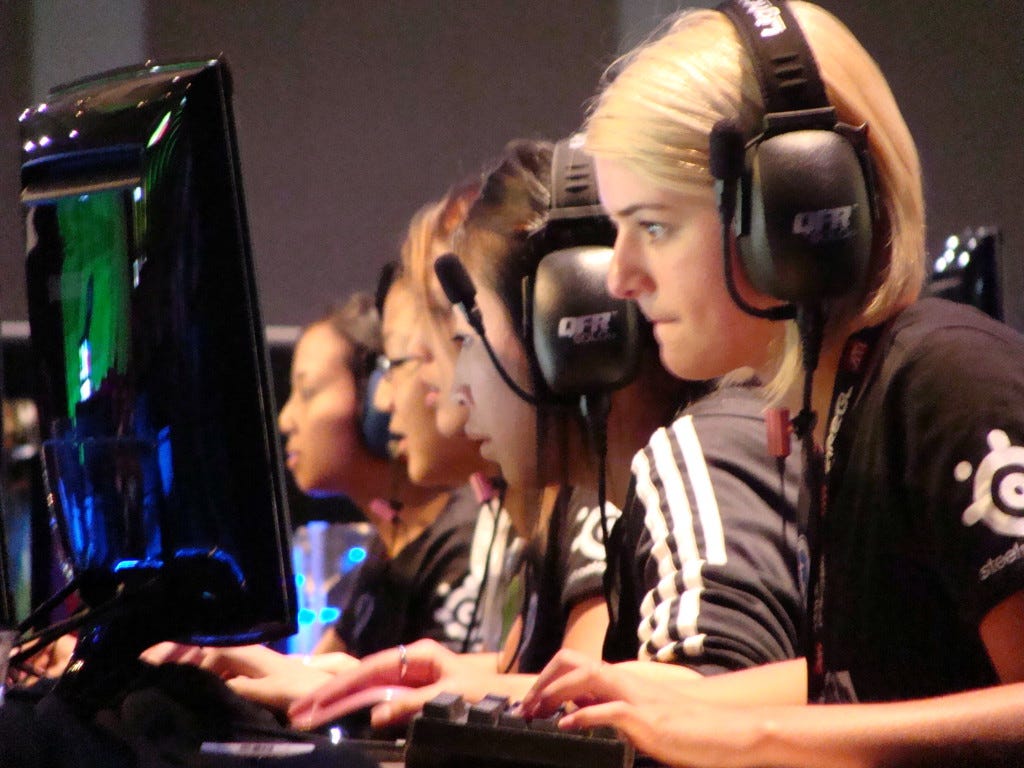 Soy mujer y me gustan los videojuegos. | by Patri LJ | Medium