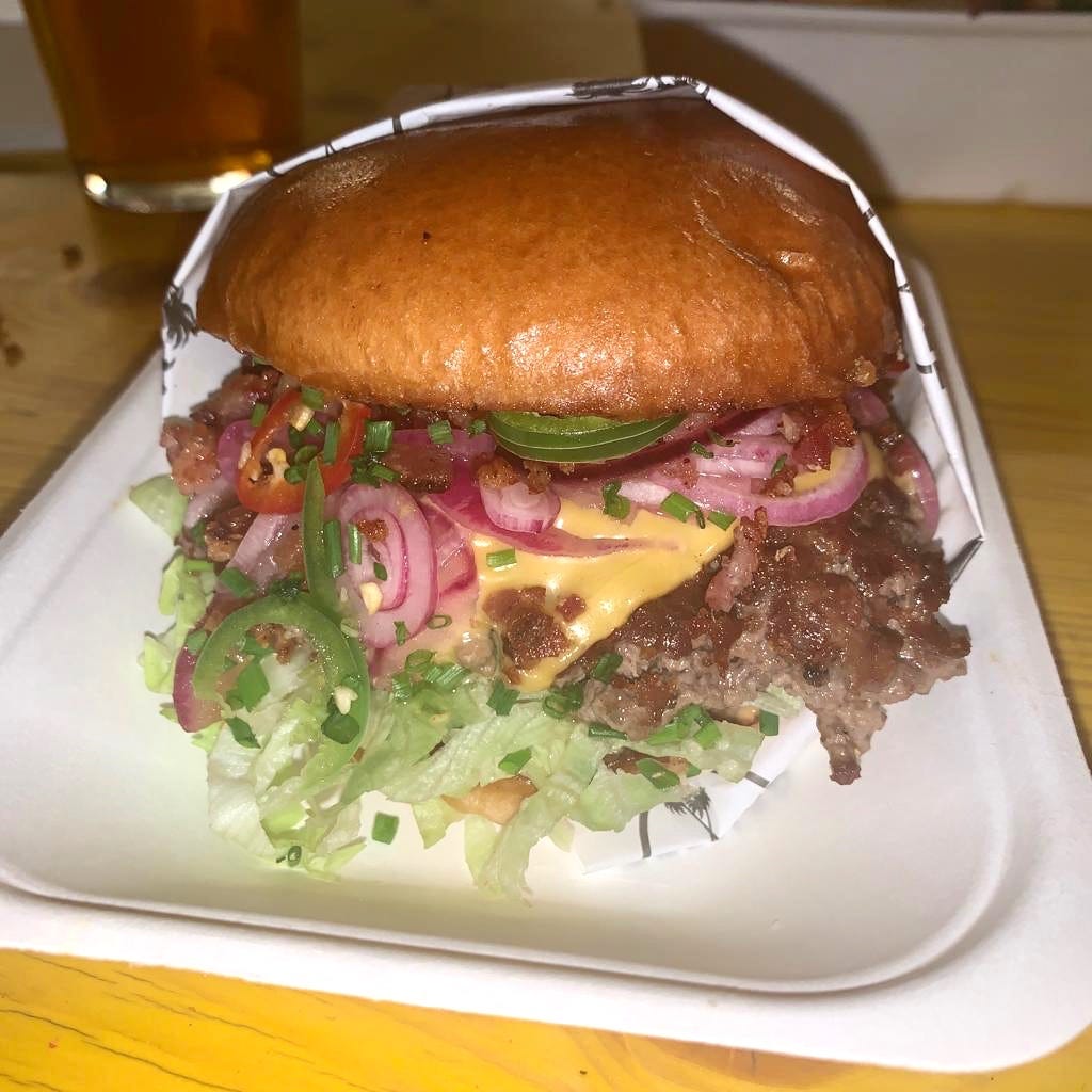 Zephyr Burger – Cheeseburger with bacon & chillis. | by TheRorReport ...
