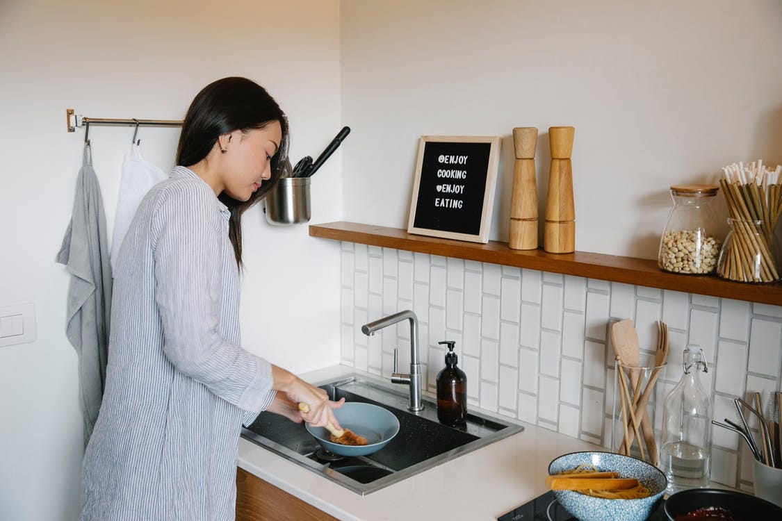Why Manual Dishwashing Is a Life Skill, Everybody Should Learn | by ...