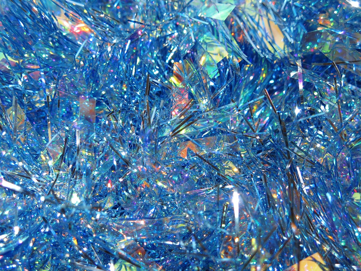 The Baffling Spin-Glass Model. A brief description of the most famous ...