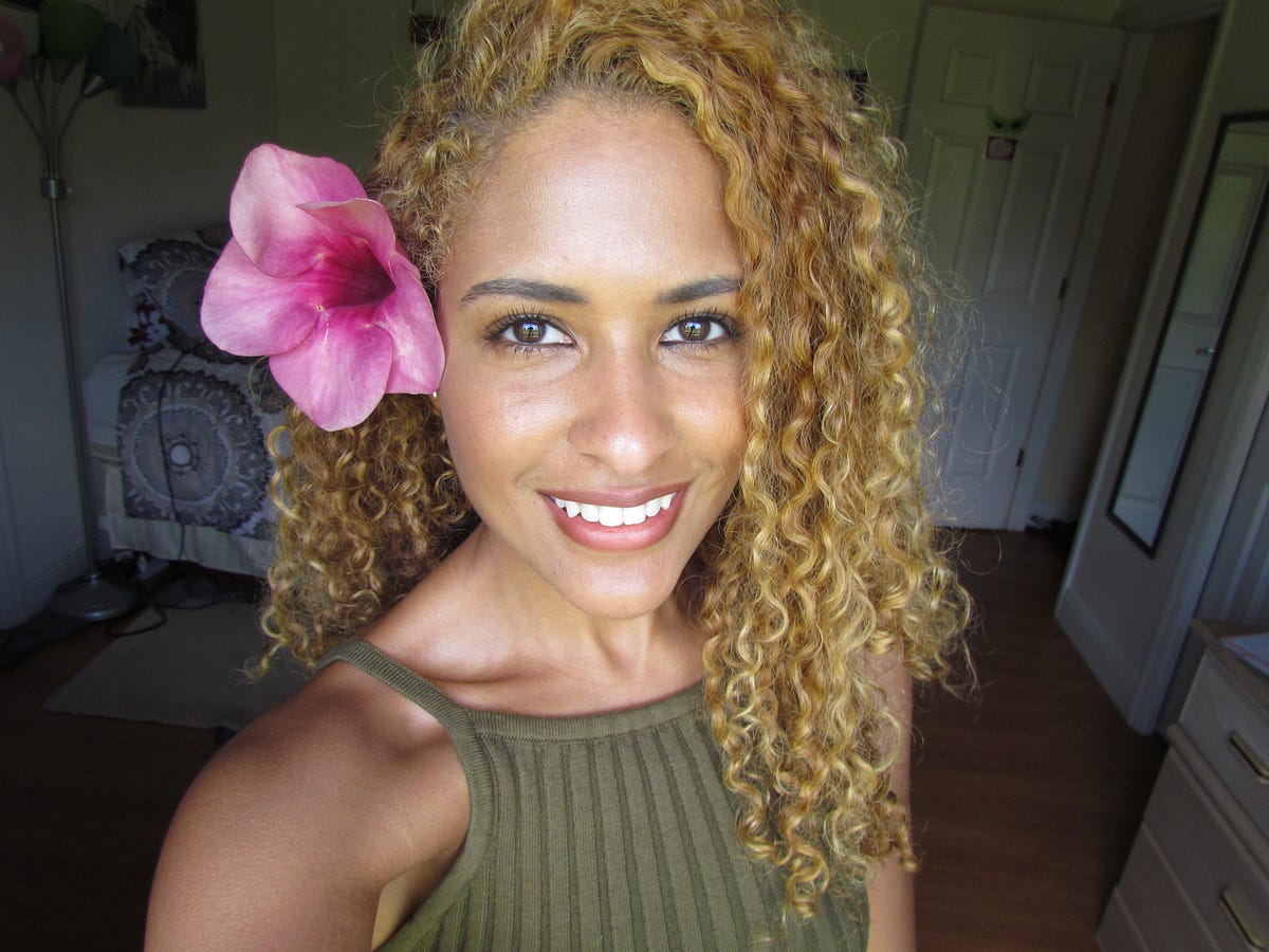 Featuring: Elizabeth Berry aka ‘Berry Beautiful’ | by Loore | LooreNow ...