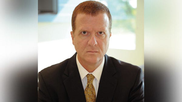 Dean McClelland – Medium