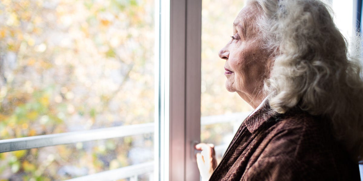 5 Tips to help an older person cope with loneliness