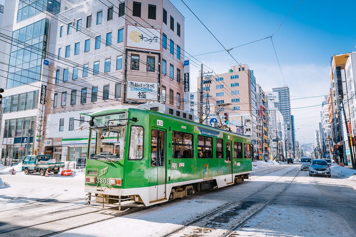 Two ways to do regression with neural networks