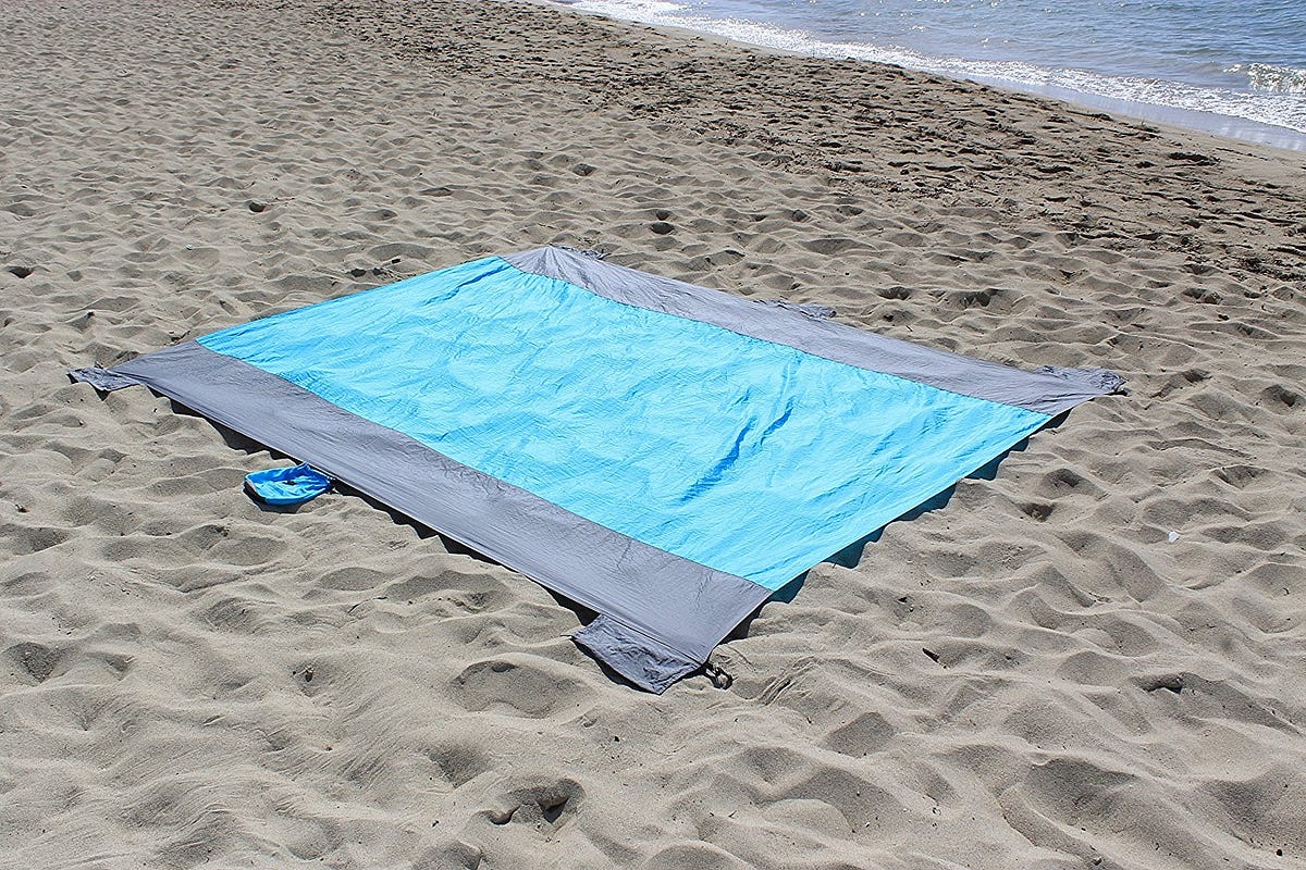 Sand-Proof Beach Blanket — The Review | by Uncle Gerry Rosso | Medium