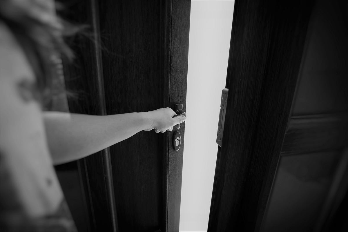 Mom life: a 1-minute thriller. Because that’s the only spooky reading ...