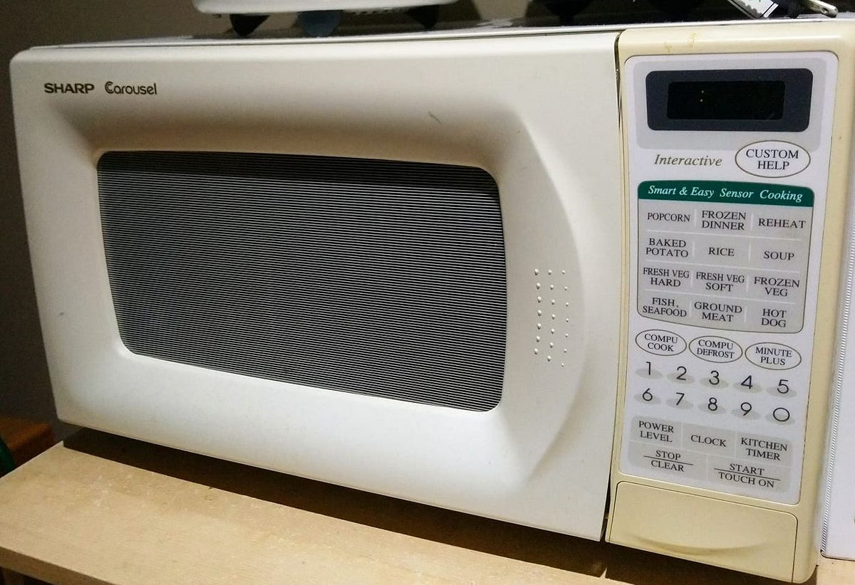 Ode to My Microwave. How were you only $10? (a poem) | by Lucy Dan 蛋小姐 ...