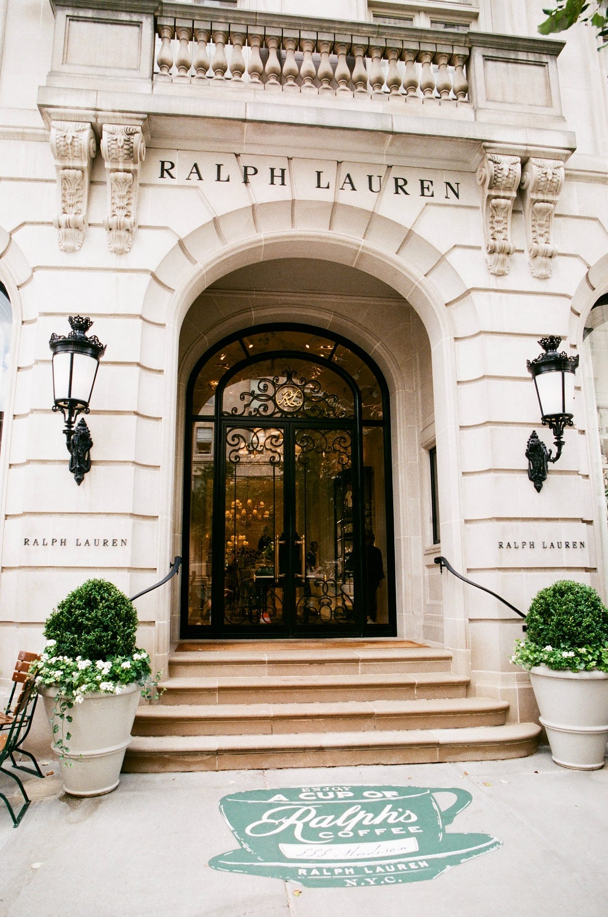 From Bronx Immigrant To A Man Worth $7 Billion — The Legendary Ralph La ...