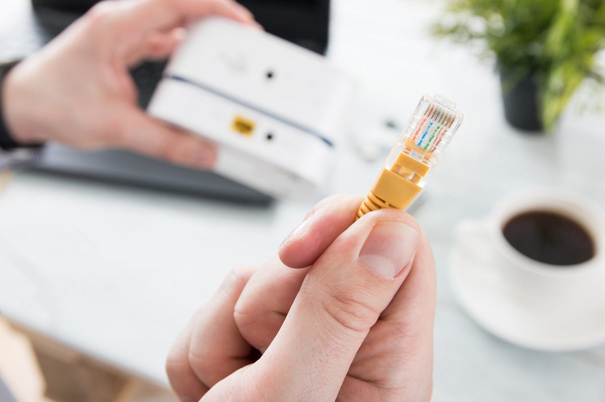 Dicas de como melhorar o sinal wi-fi na sua casa! | by GoFibra | Dicas GoFibra | Medium