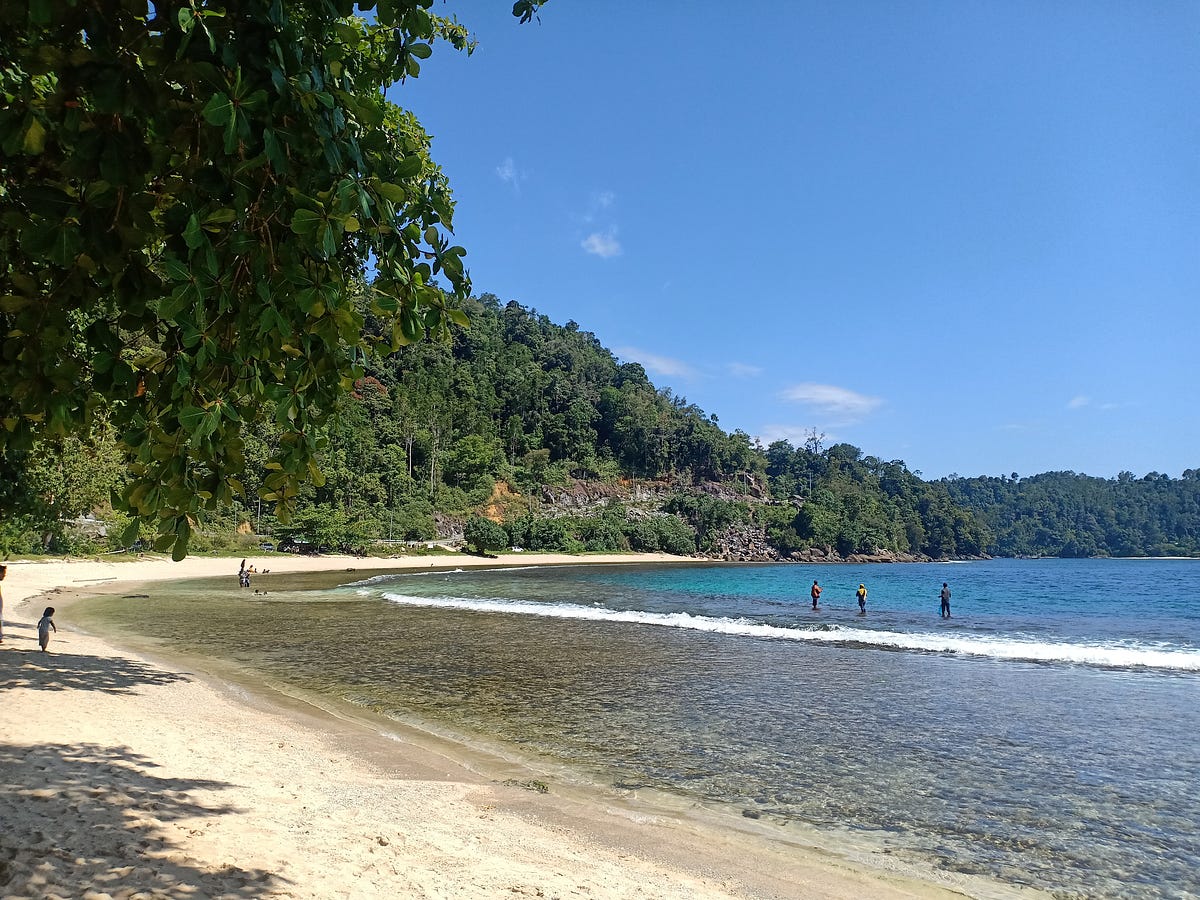 Beberapa Destinasi Pantai Di Sumatera Barat Yang Bisa Kamu Kunjungi ...