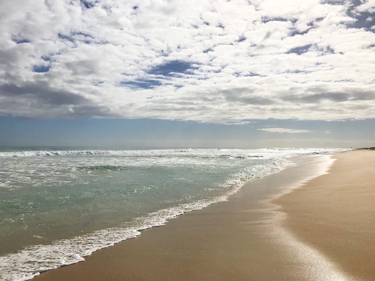 A week = 4 days of fun + 3 days of fun. Yes? | by Patima Tantiprasut ...