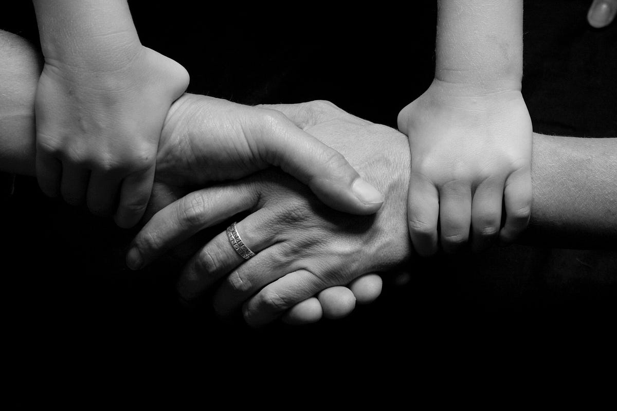 4 WAYS TO HELP YOURSELF AND OTHERS By Nourelhouda Chouia Feb 2023 4-ways-to-help-yourself-and-others-by-nourelhouda-chouia-feb-2023