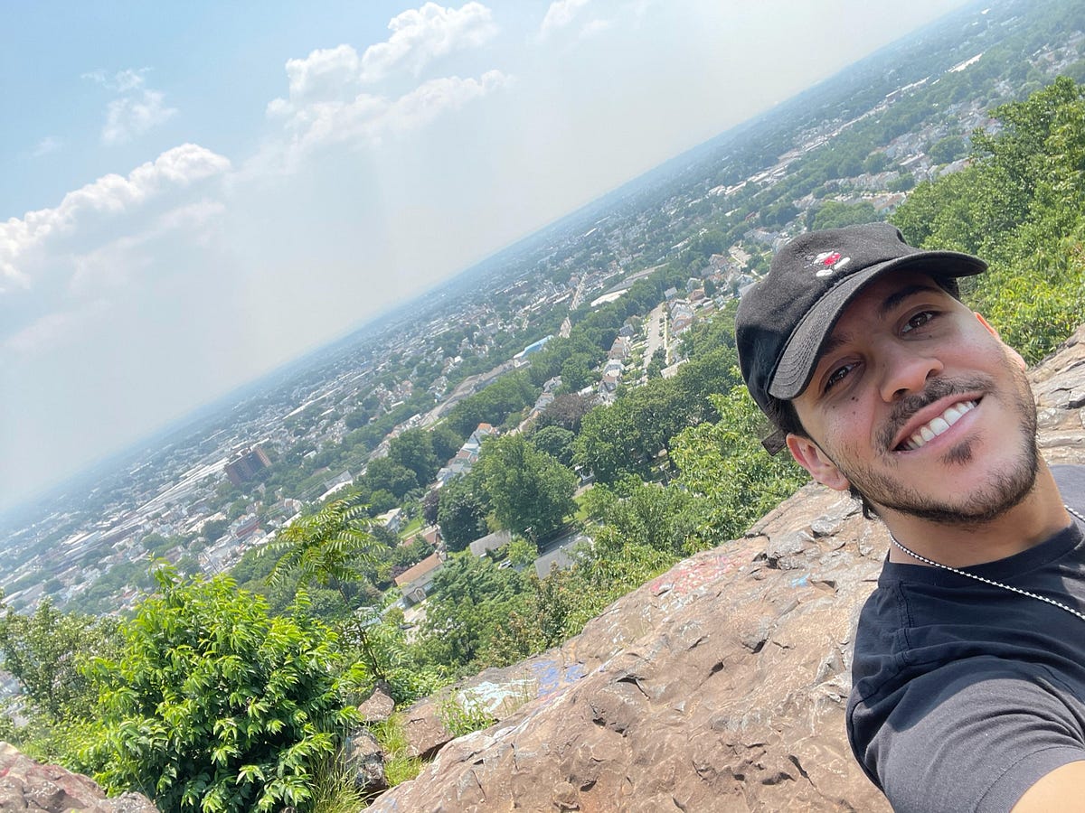 Hi, I’m Elias.. An introduction, I guess? | by Elias Hernandez | Medium