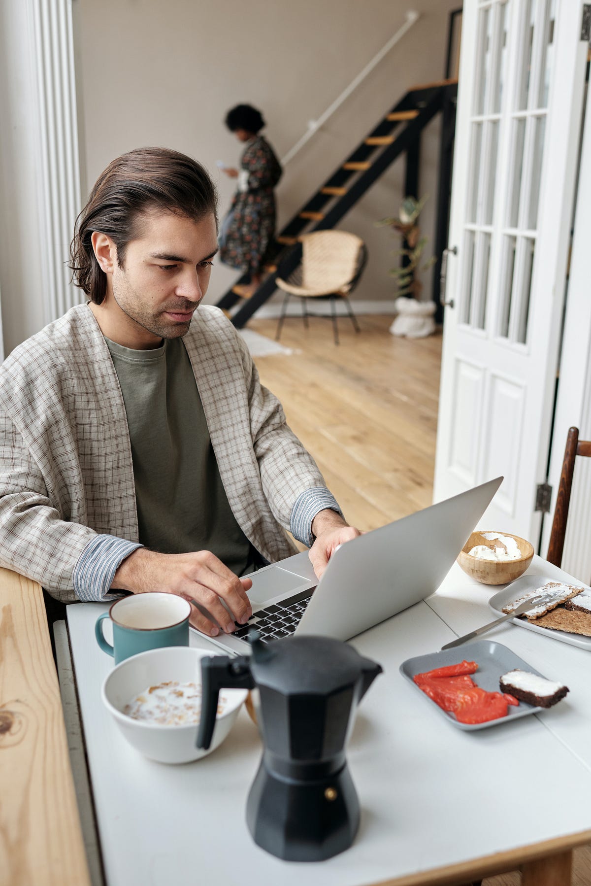 How to Work from Home with Roommates | by Thomas Andrew | The Post-Grad ...