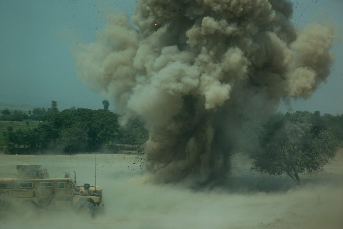 Blast Wave: The Invisible Wounds of War | by Tony Bartelme | Tony ...