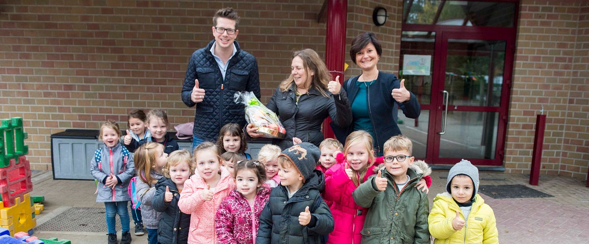 Fruitmanden als appreciatie voor meer dan 150 kinderbegeleiders in Beringen! | by Thomas Vints ...