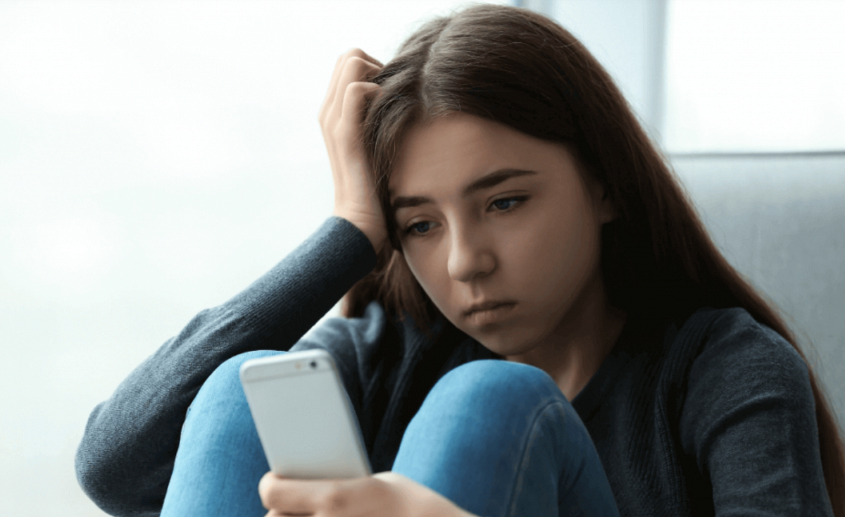 how-much-screen-time-is-too-much-for-kids-by-gabb-wireless-medium