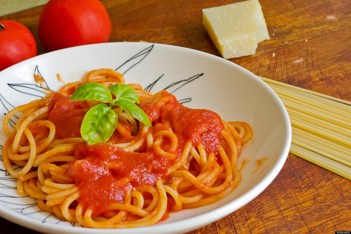 Classic Tomato Spaghetti | by Bitfood Italia | Bitfood Recipes | Medium