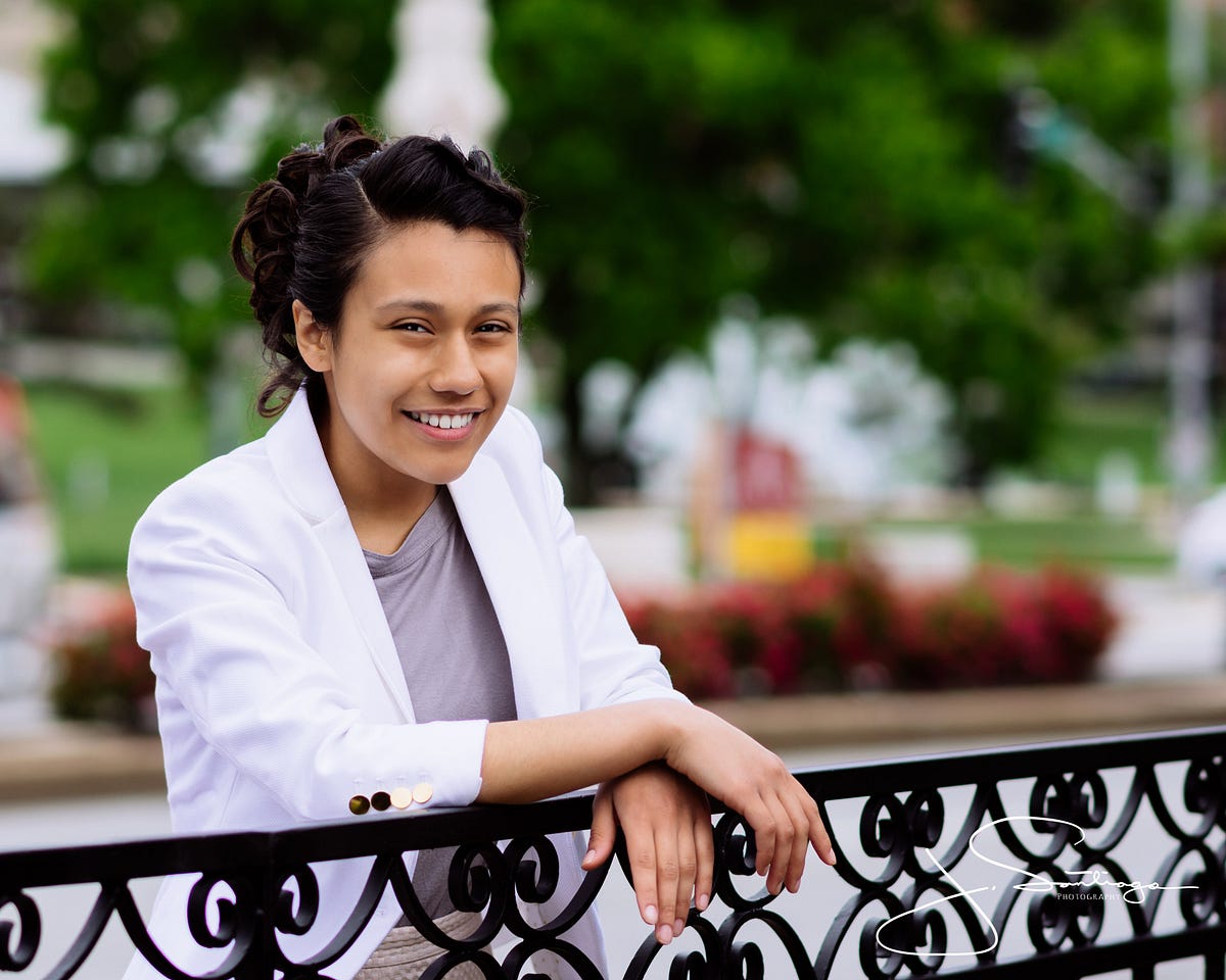 Jasmine O. | Class of 2016. Senior Photos | by Josh Santiago | Medium