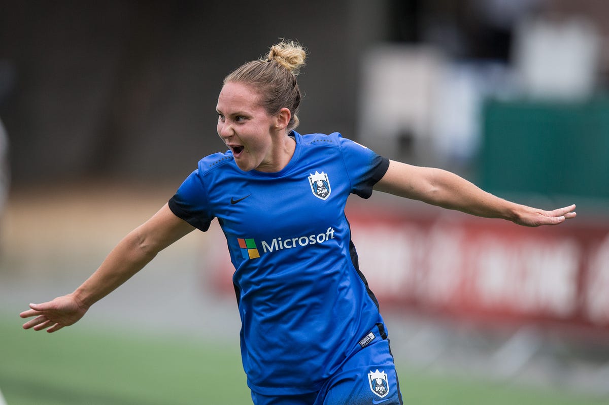 Where Are They Now: Manon Melis. Forward Manon Melis played for Reign ...