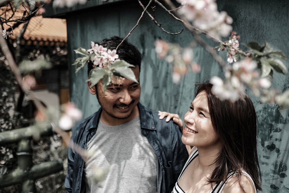 Street Pre Wedding Taiwan. By Fujifilm X-T10 / Fujinon 56mm.F1.2 /… | by Kru-A | Medium