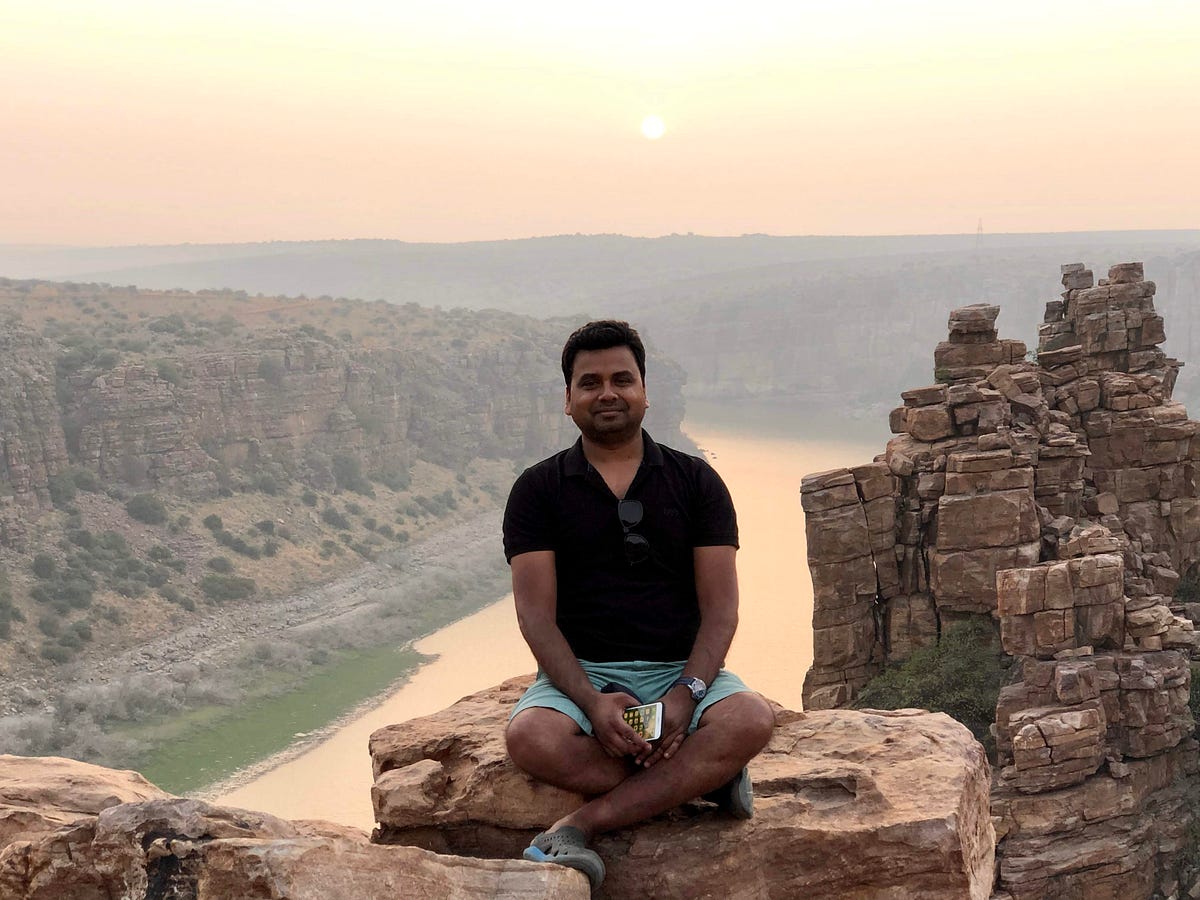 Success Story: Nilabh Ranjan On Connecting Travelers, Writers & Destinations Through TravelEscape