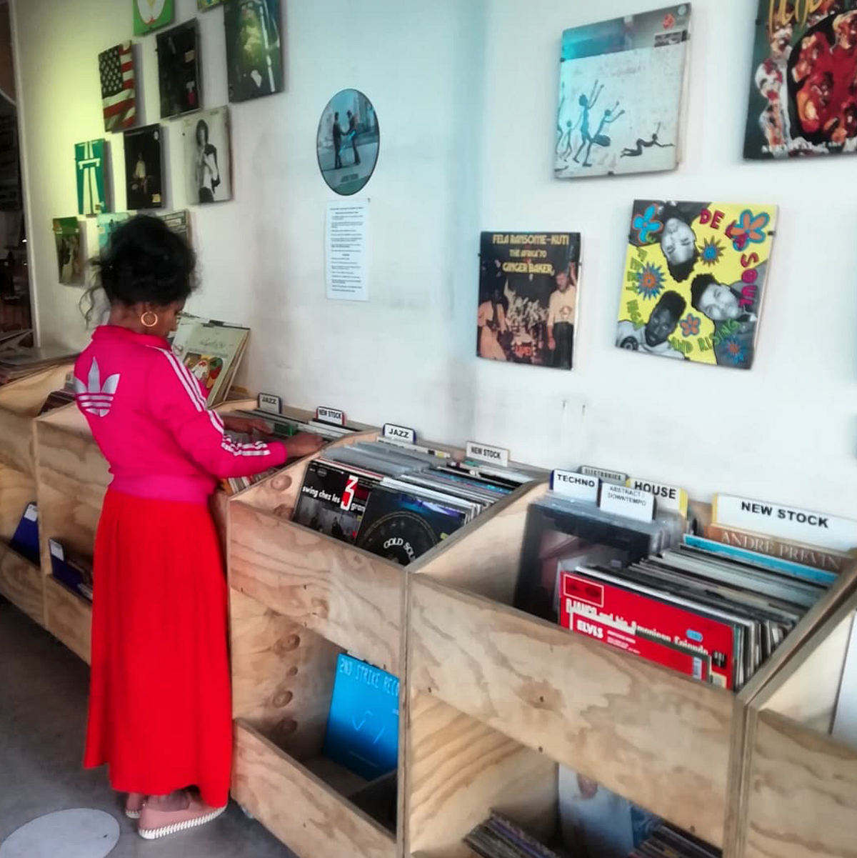 Learning to Love Record Stores — From the 90s ’til Now | by Lydia ...