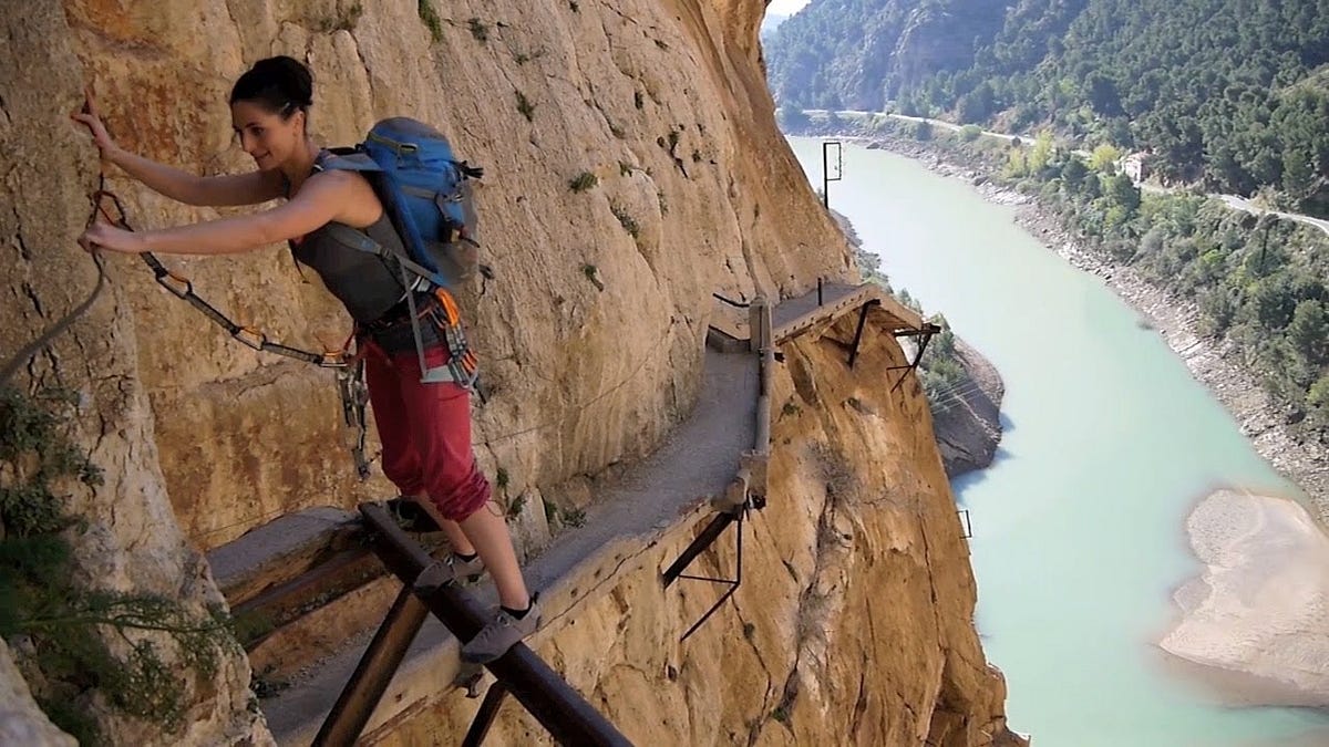 Amazing 10 Most Dangerous Hiking Trails and Bridges on The World | by ...