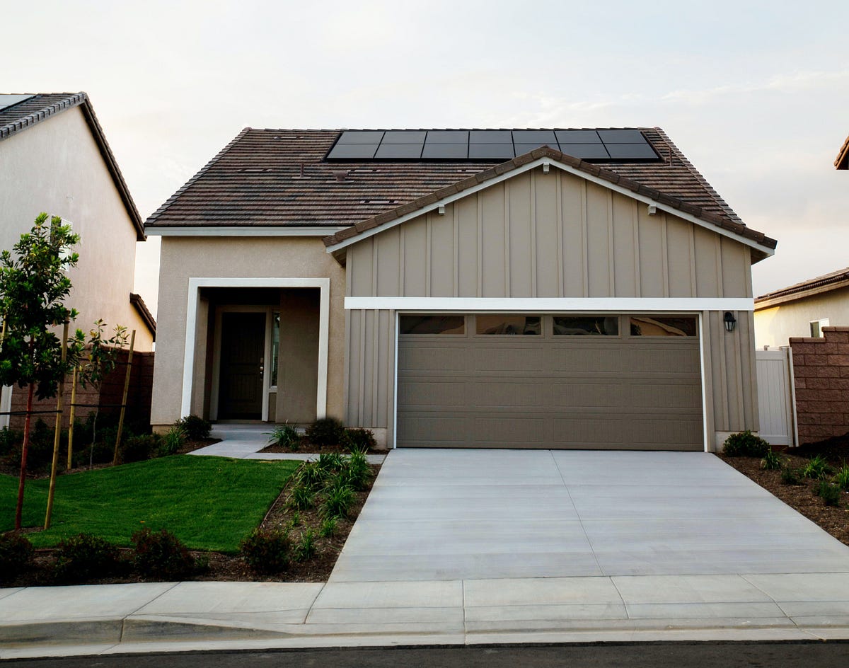 Let’s Talk a Little More about These Large American Suburban Garages ...