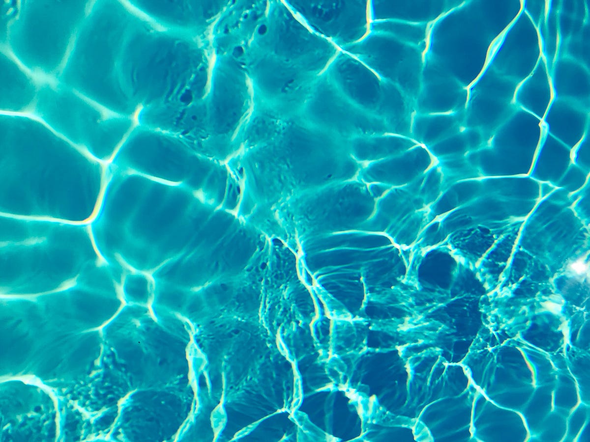 I Drank 3 Gallons Of Water A Day For A Week By Shamey Medium i-drank-3-gallons-of-water-a-day-for-a-week-by-shamey-medium