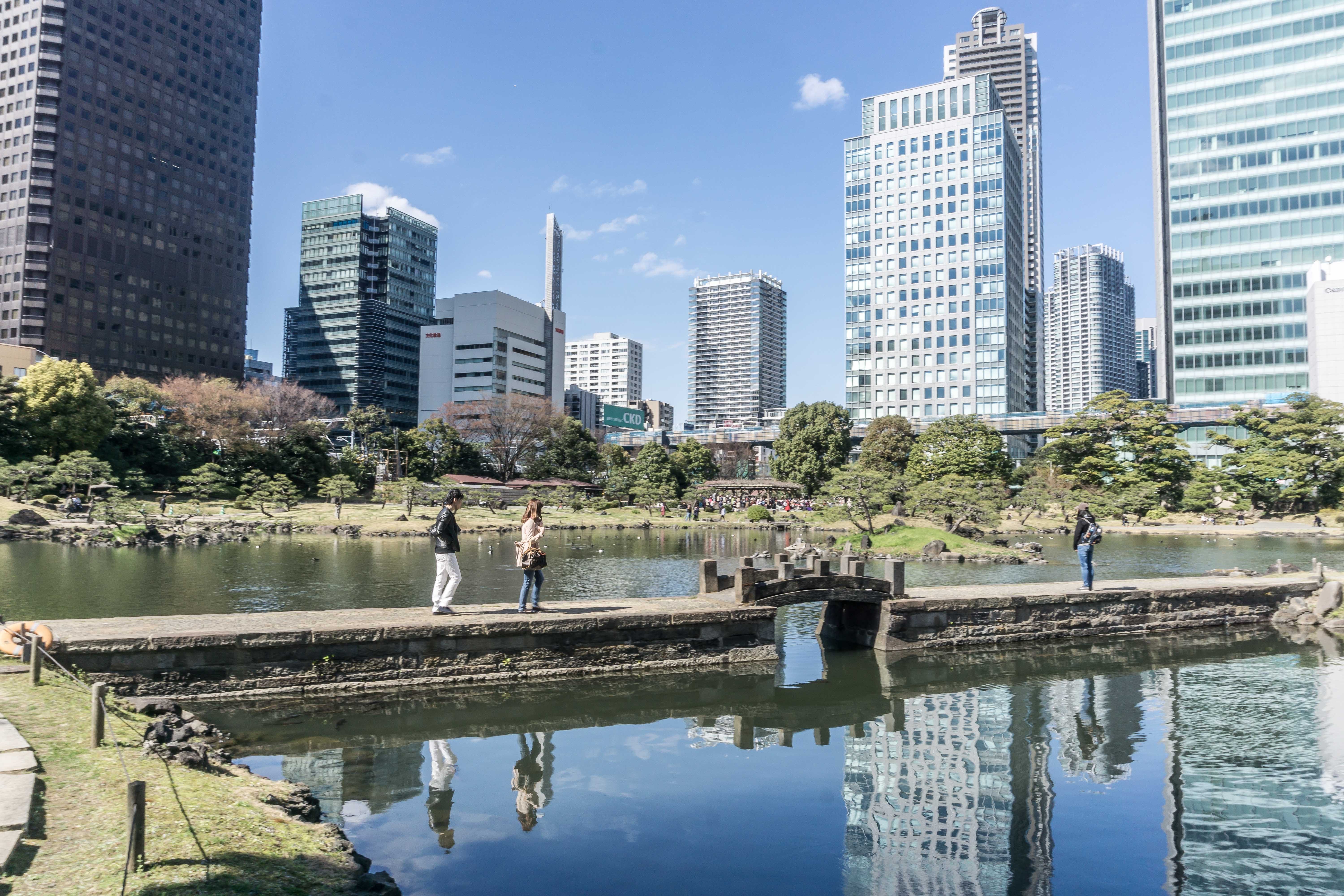 Early Spring in Tokyo. Hamarikyu-en and Kyushiba Rikyu-en | by Keenan ...