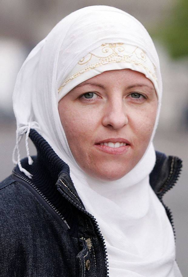 The White Femininity of Lisa Smith | by Erin Welsh | Medium