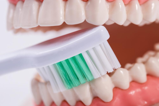 How to Restore Your Dentures to Their Brightest White (and Keep Them ...